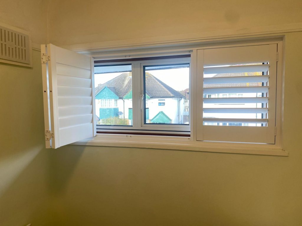 The Best Blinds For Small Windows - Blind Technique